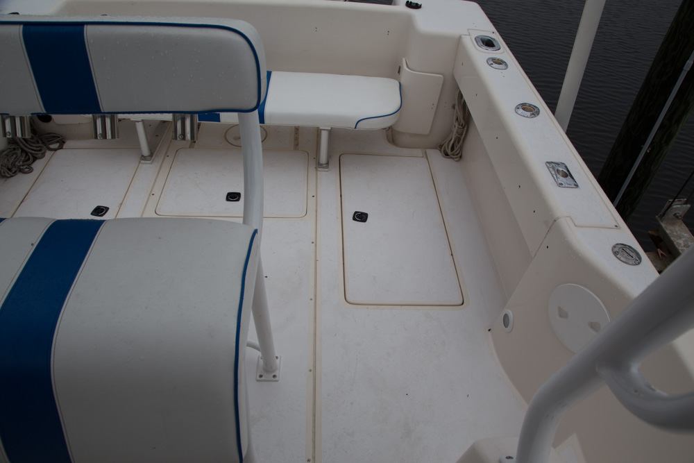 1994 Intrepid 23 WA aka 246 WA - On the Water - CLASSICMAKO Forums